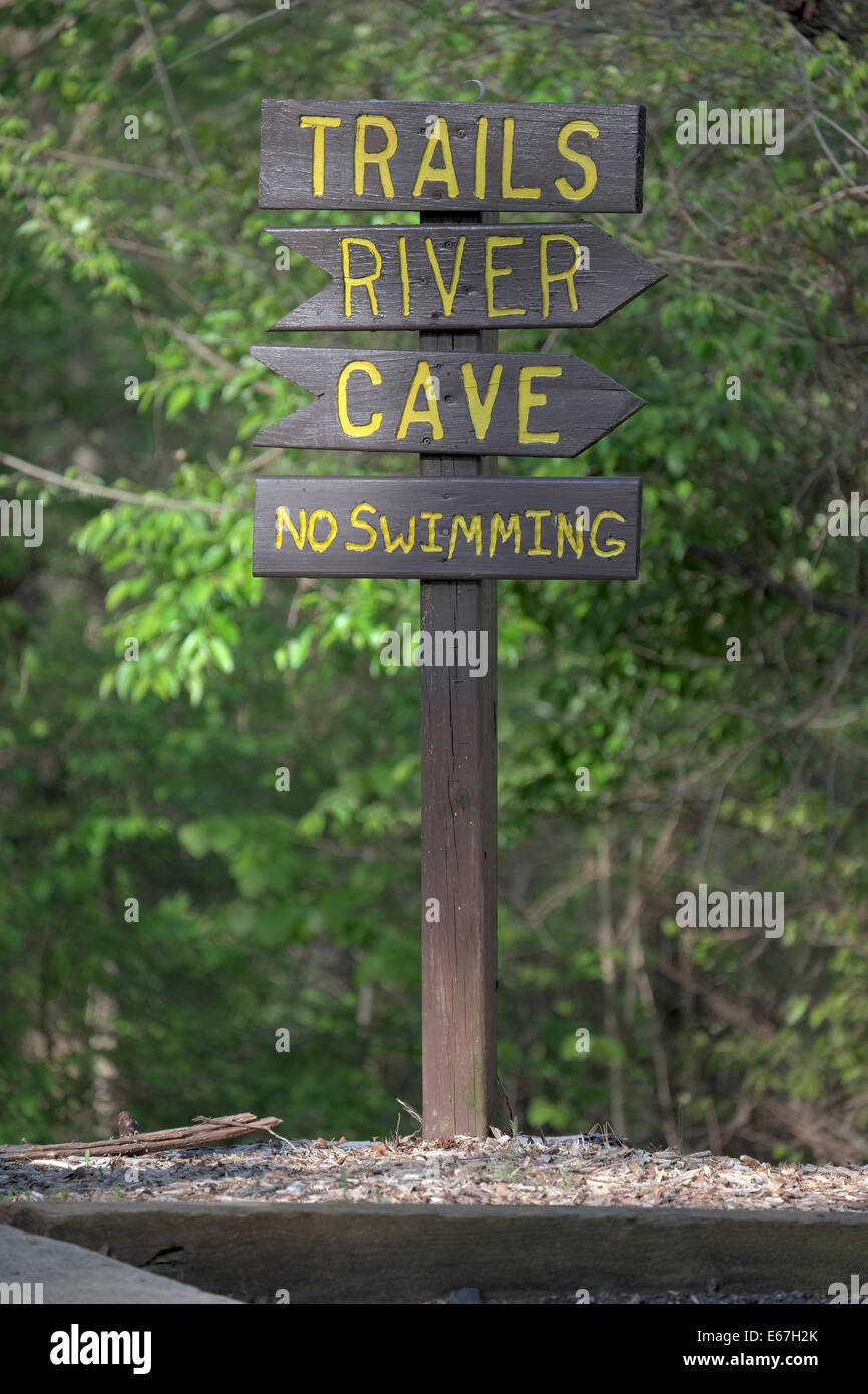 Boone's Cave Park carved wooden signage Stock Photo - Alamy