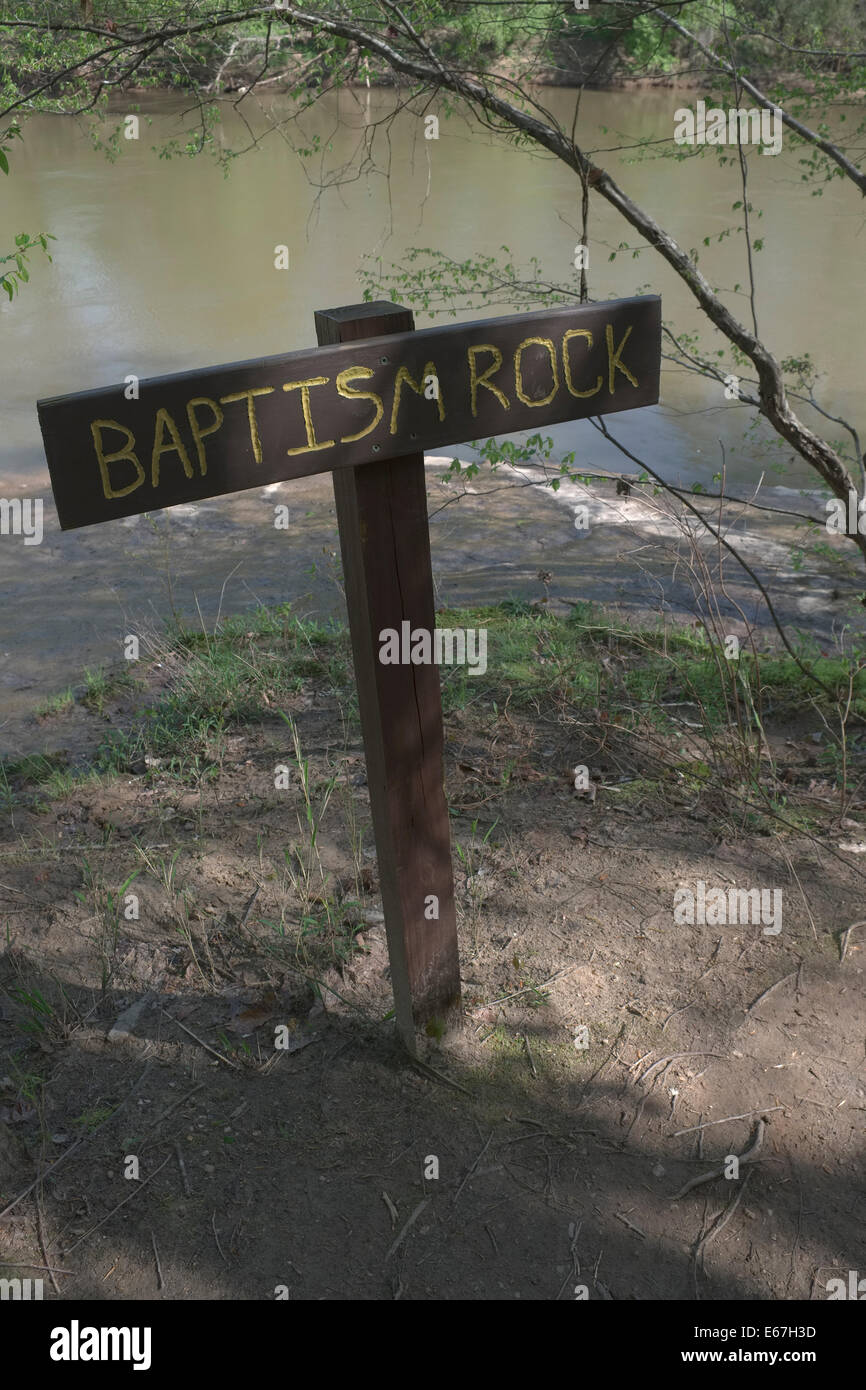 Boone's Cave Park carved wooden signage Stock Photo - Alamy