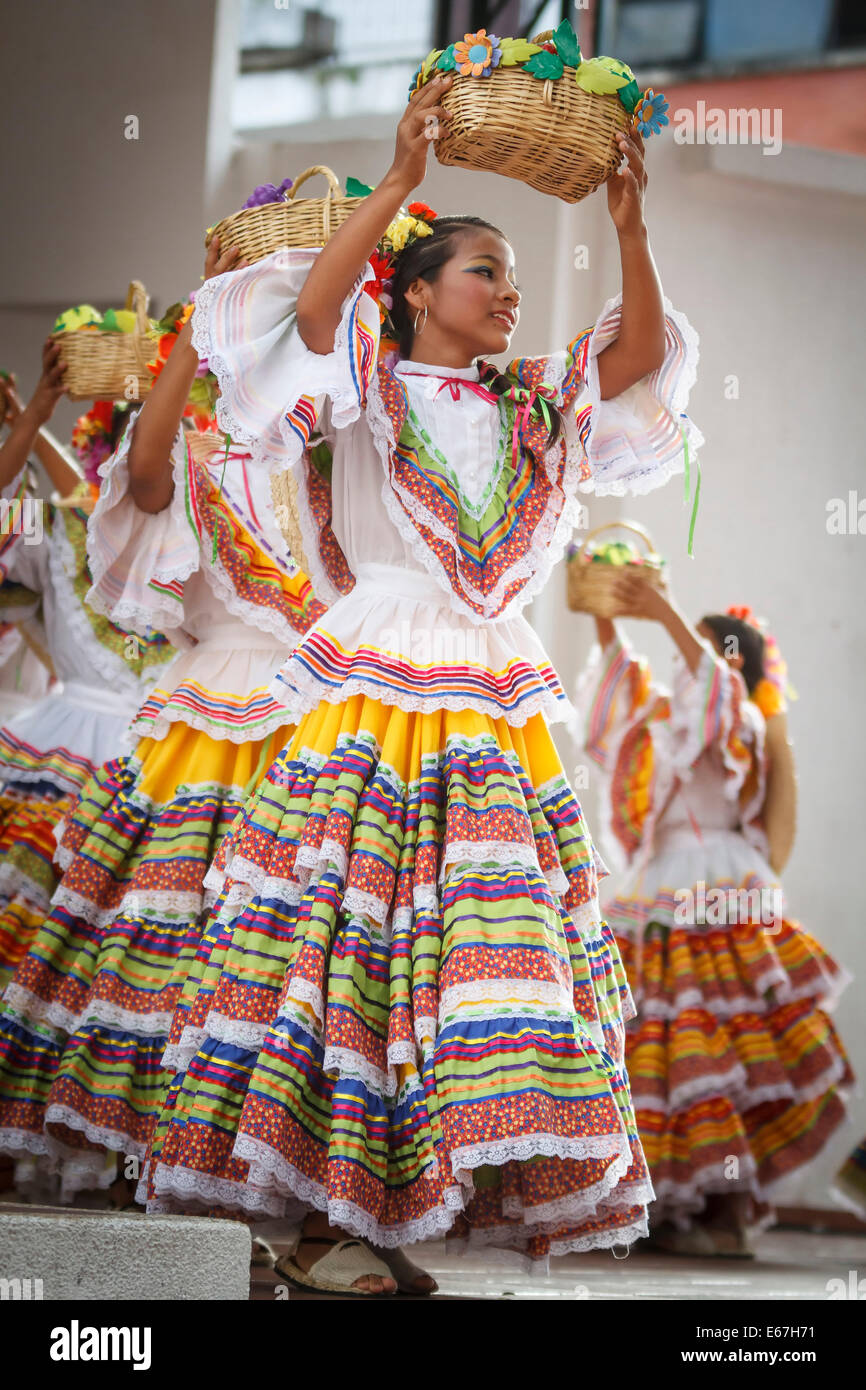 Tolima culture hi-res stock photography and images - Alamy