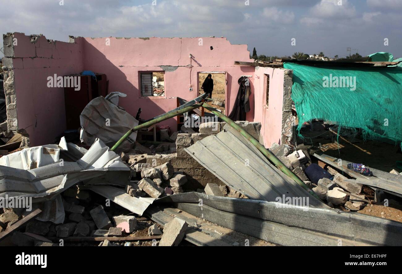 Gaza. 17th Aug, 2014. Johr El-Deek, Gaza Strip, Palestinian Territory ...