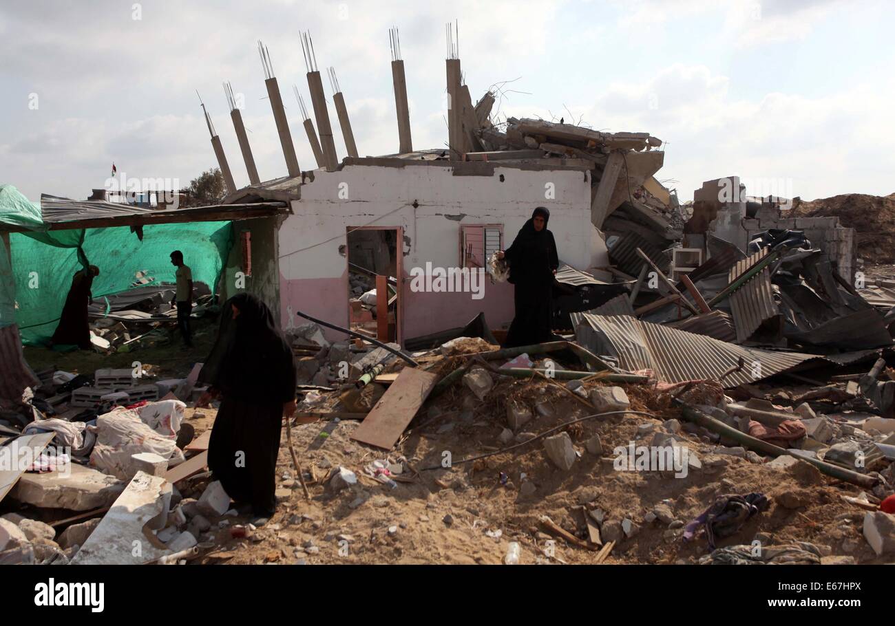 Gaza. 17th Aug, 2014. Johr El-Deek, Gaza Strip, Palestinian Territory ...