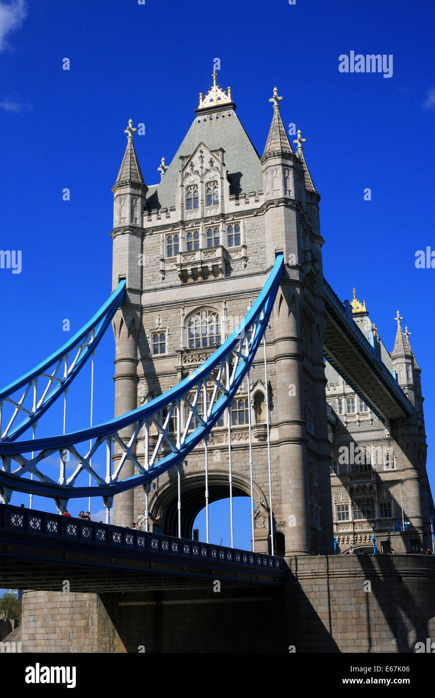 Tower bridge from Shad Thames, London, England Stock Photo - Alamy