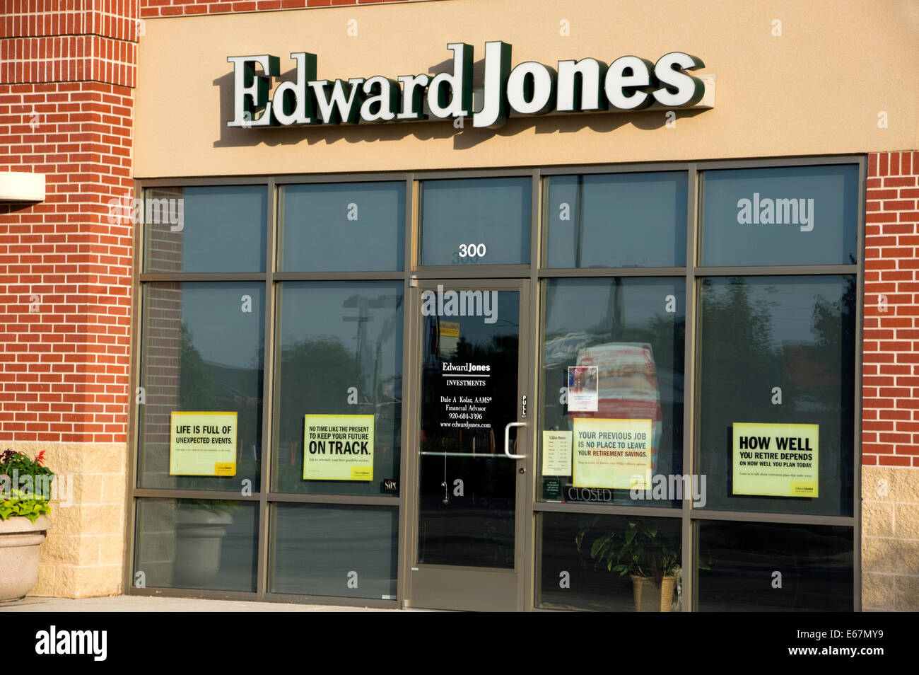 Edward Jones Sign