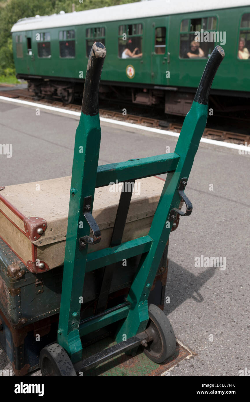 Handcart cart hi-res stock photography and images - Alamy