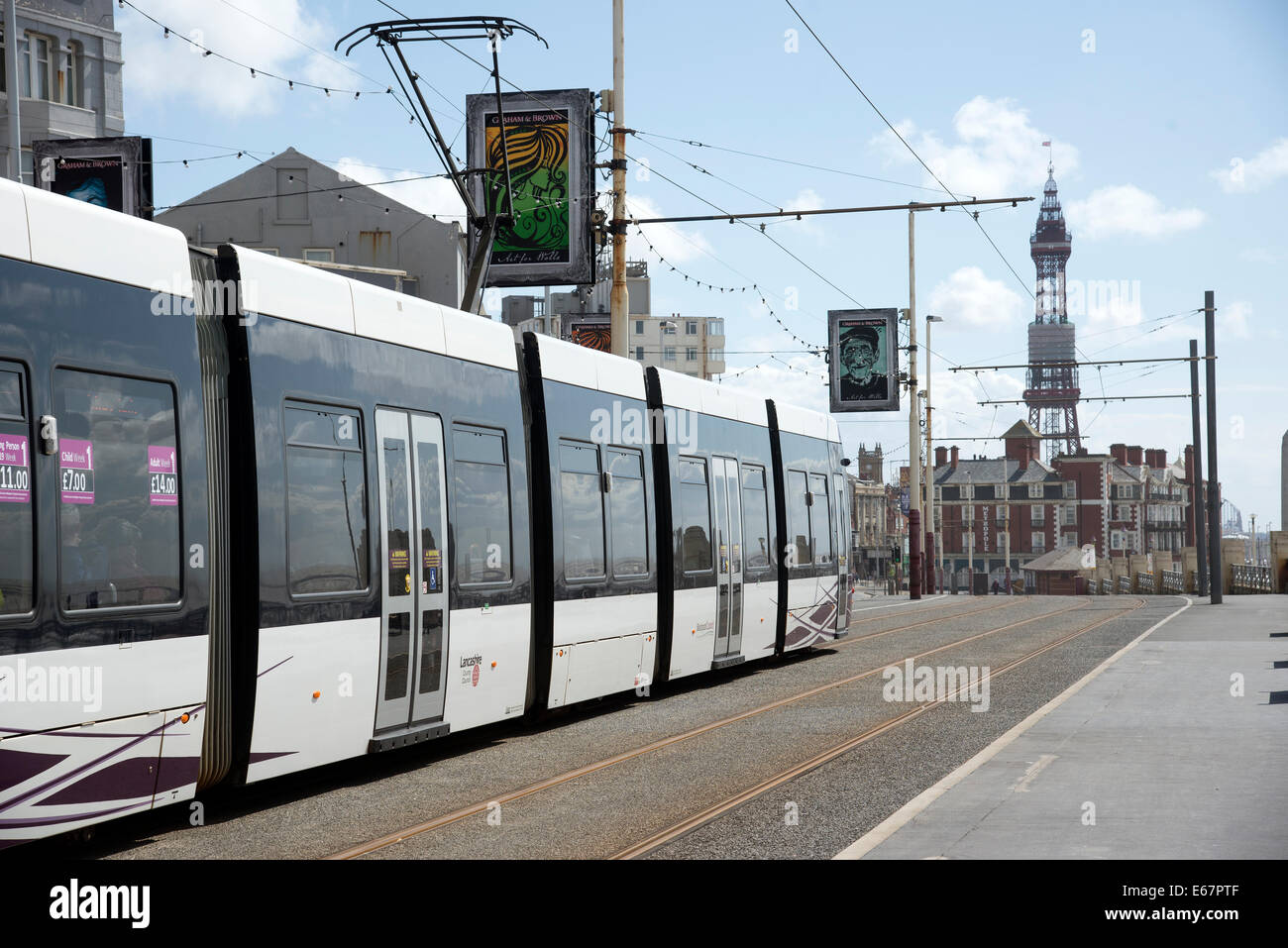 Blackpool tramway hi-res stock photography and images - Alamy