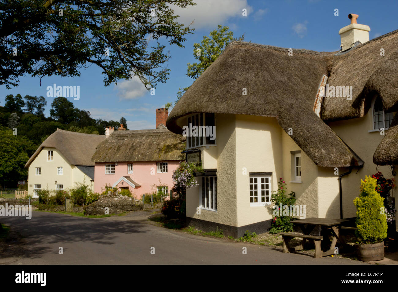 Winsford village somerset england hi-res stock photography and images ...