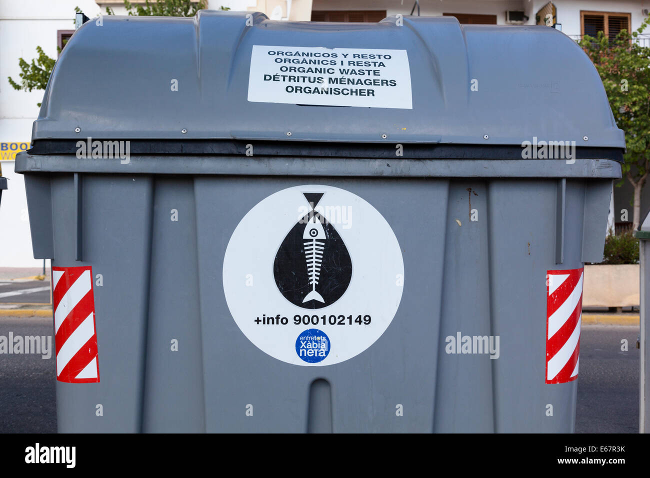 Spain waste bin hi-res stock photography and images - Alamy