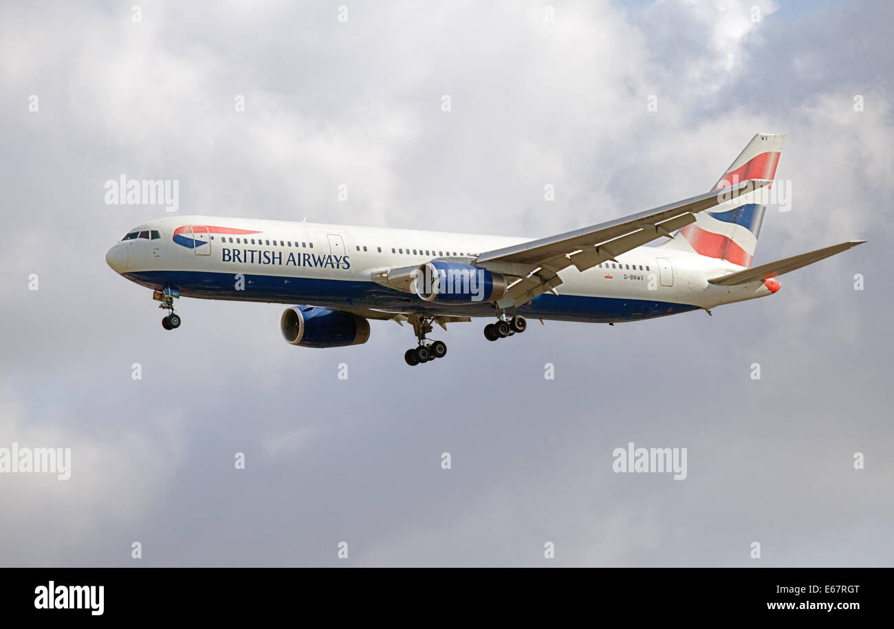 Ba boeing 767 taking off form heathrow airport hi-res stock photography ...