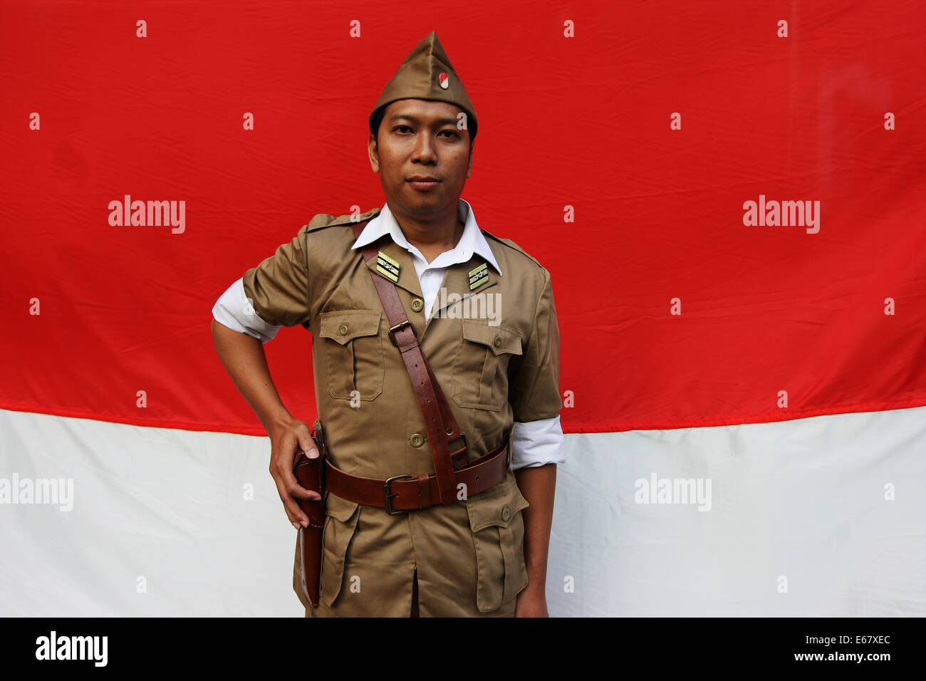 Indonesian army in uniform hi-res stock photography and images - Alamy