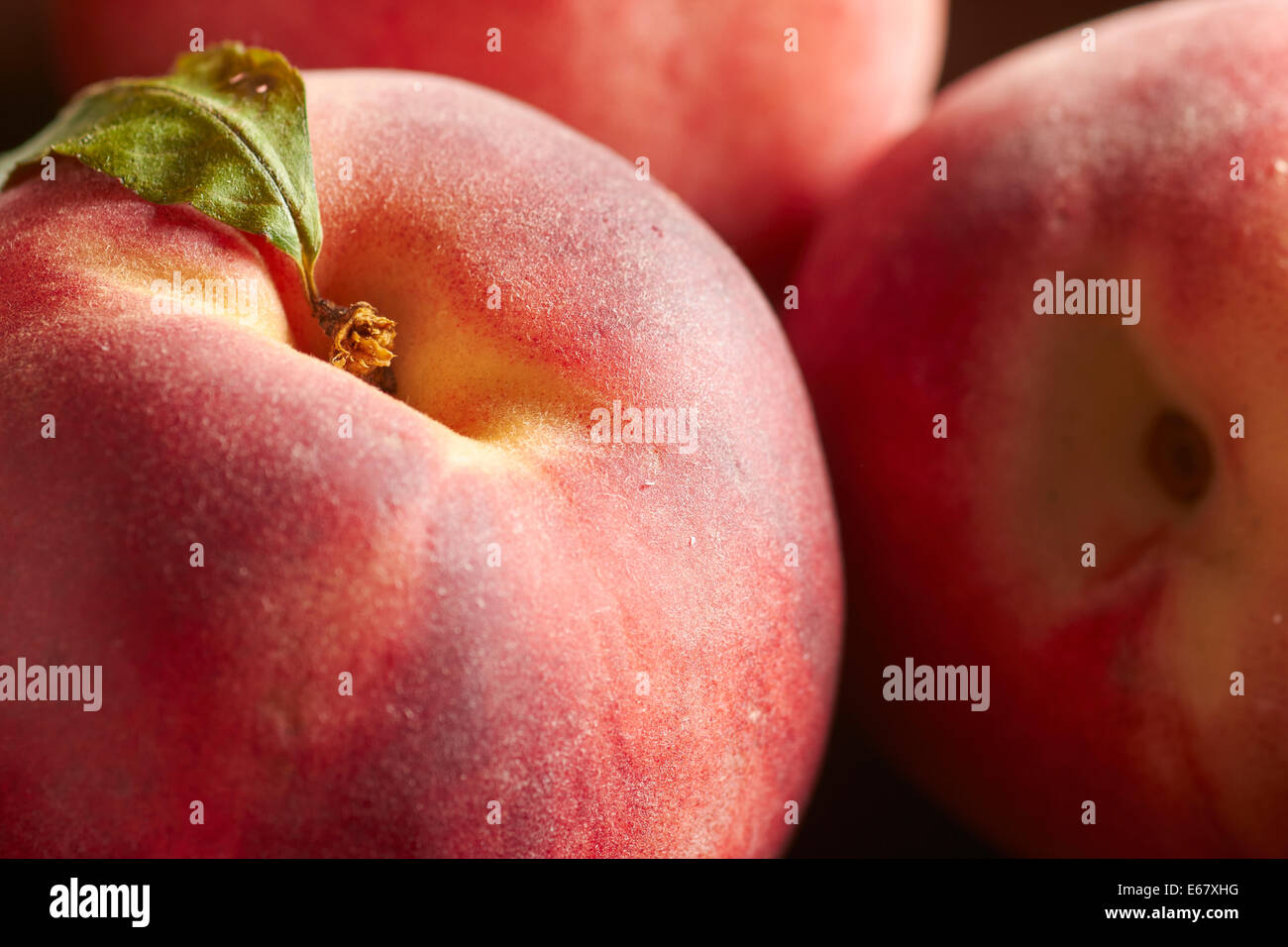 Seasonal white hi-res stock photography and images - Alamy