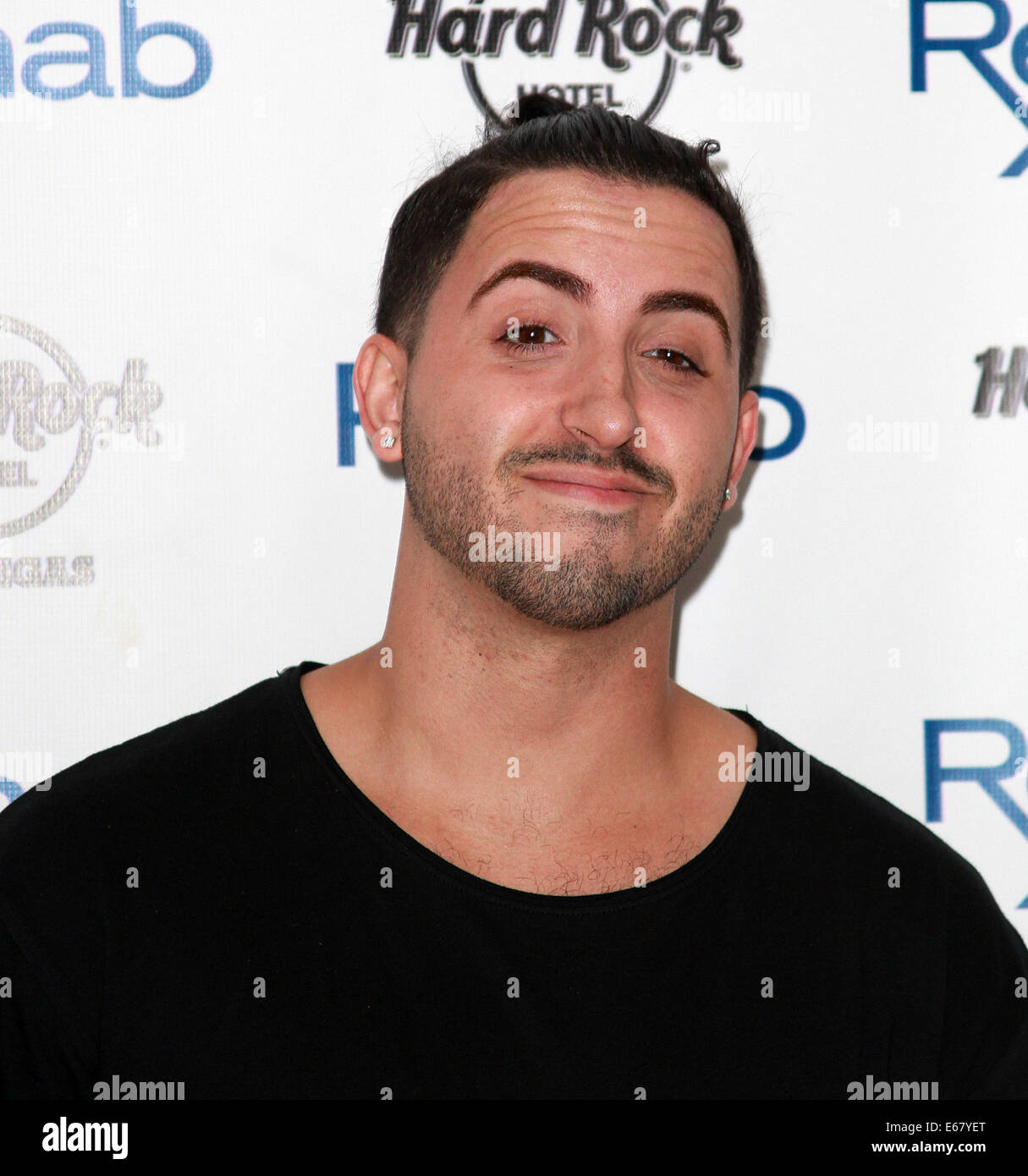 Las Vegas, Nevada, USA. 17th Aug, 2014. R & B singer Colby O'Donis ...