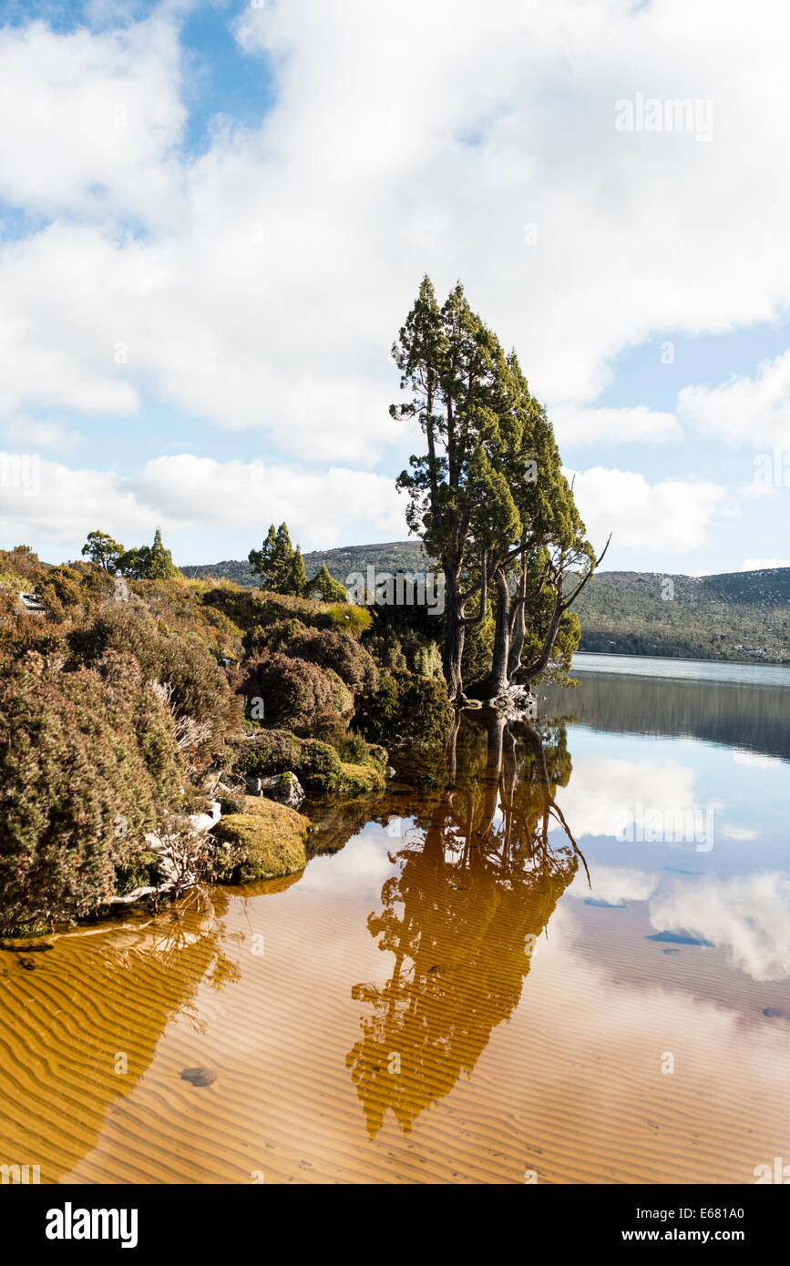 Overland lake hi-res stock photography and images - Alamy