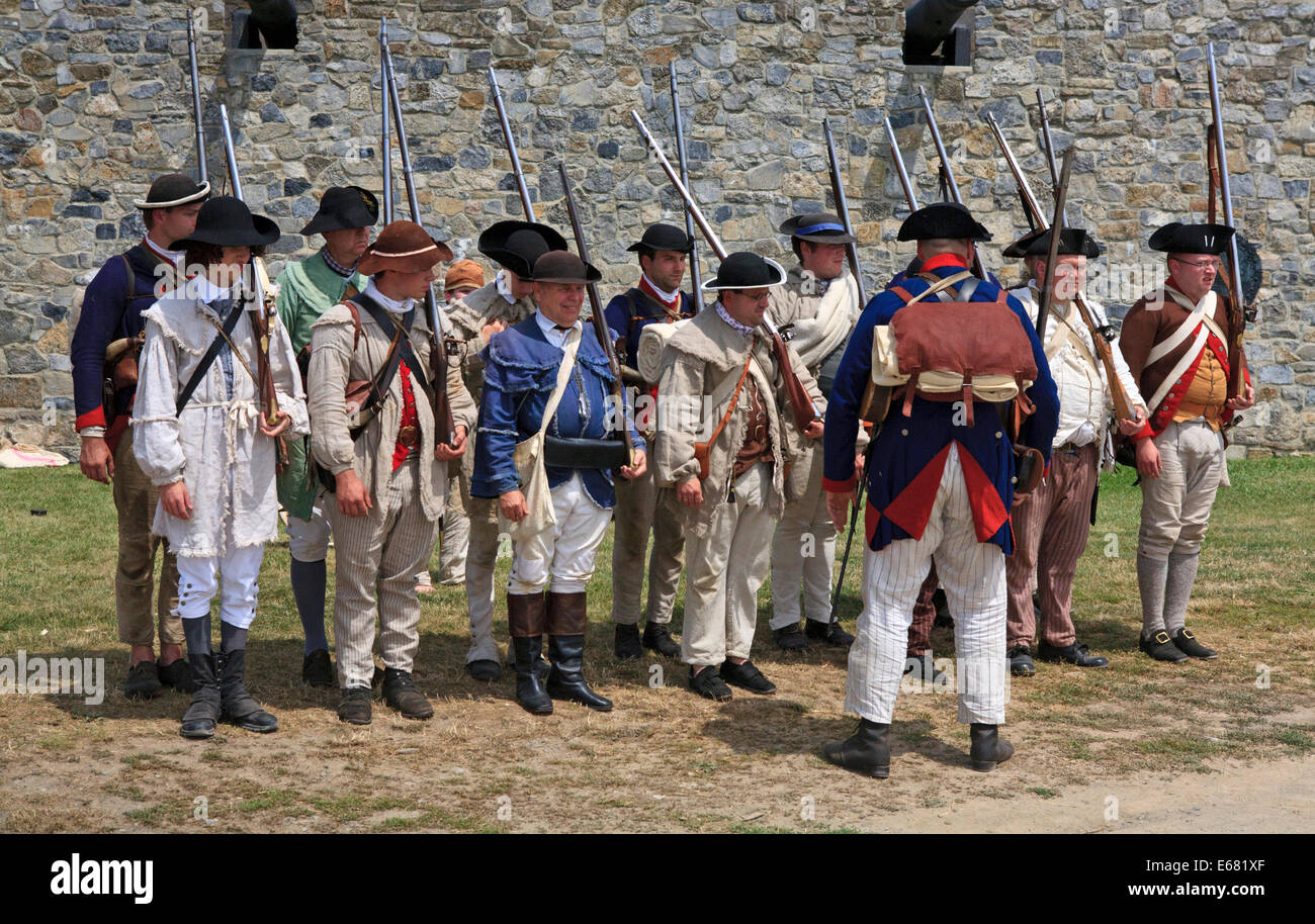 Colonial soldiers hi-res stock photography and images - Alamy