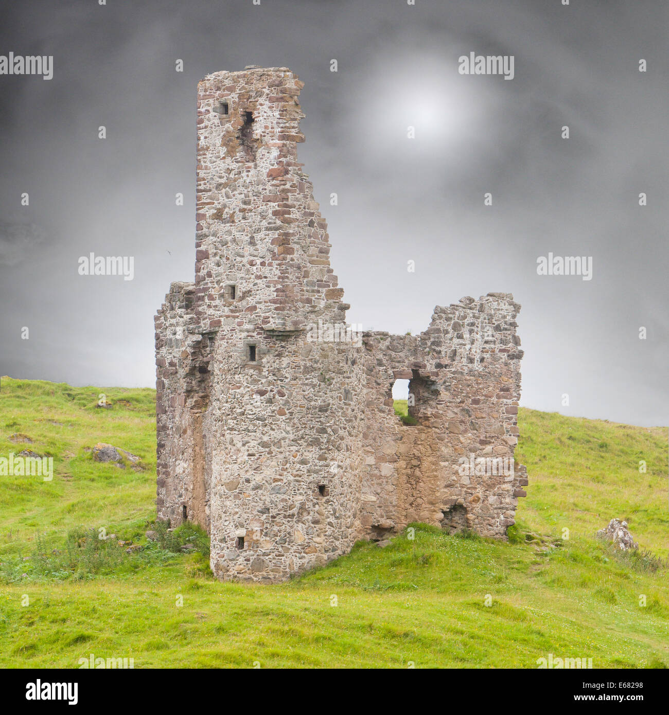 Ruins of an old castle in Scotland Stock Photo - Alamy