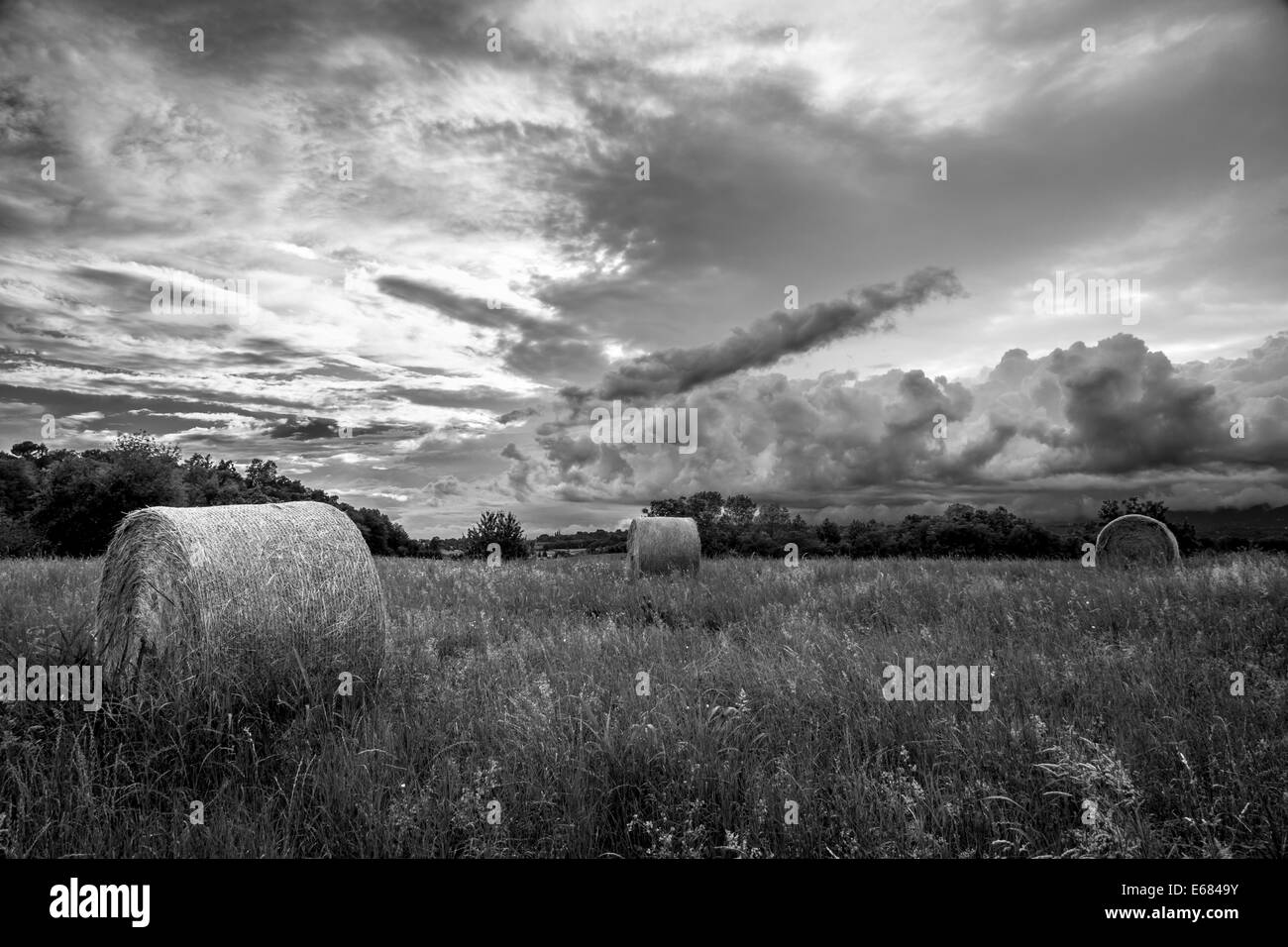 Rain coming Black and White Stock Photos & Images - Alamy