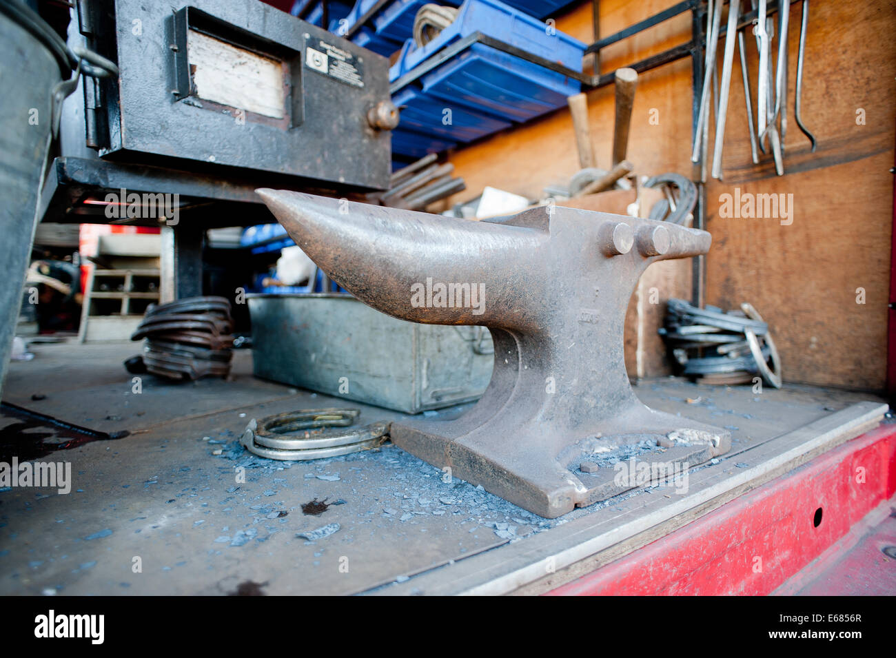 Farriers hi-res stock photography and images - Alamy