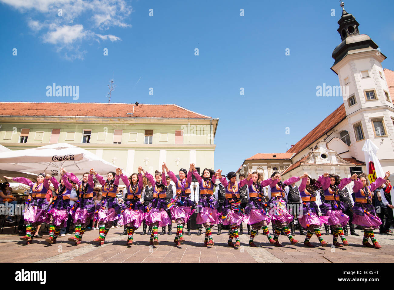 Chansu folk dance hi-res stock photography and images - Alamy