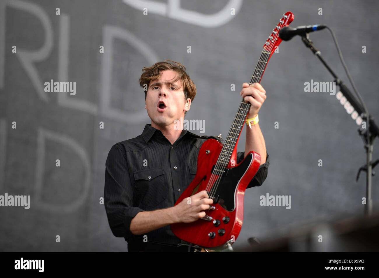 Jim Adkins von Jimmy Eat World live auf dem Highfield Festival 2014 am ...