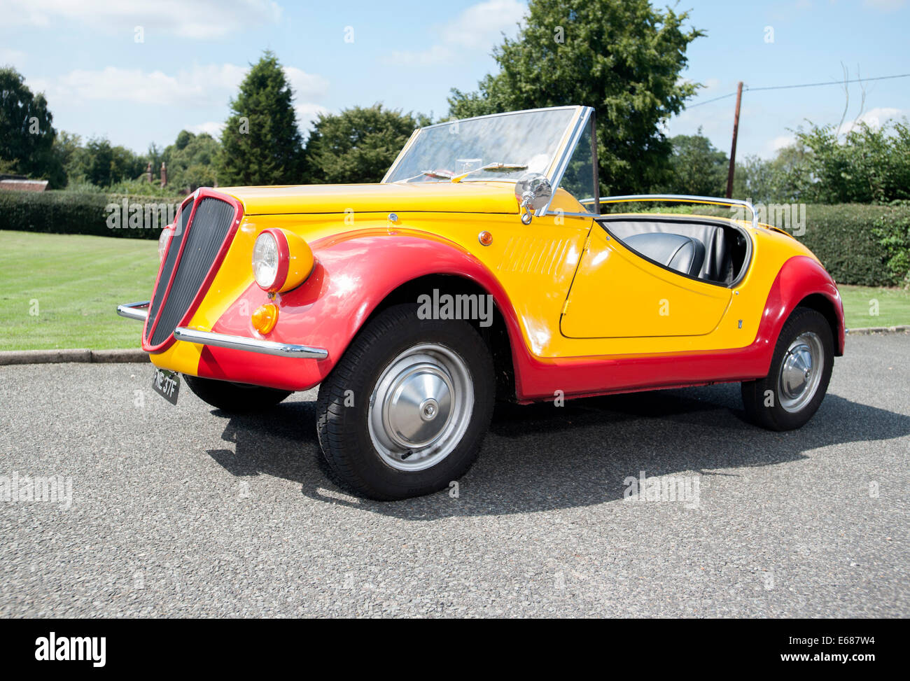 Noddy car hi-res stock photography and images - Alamy