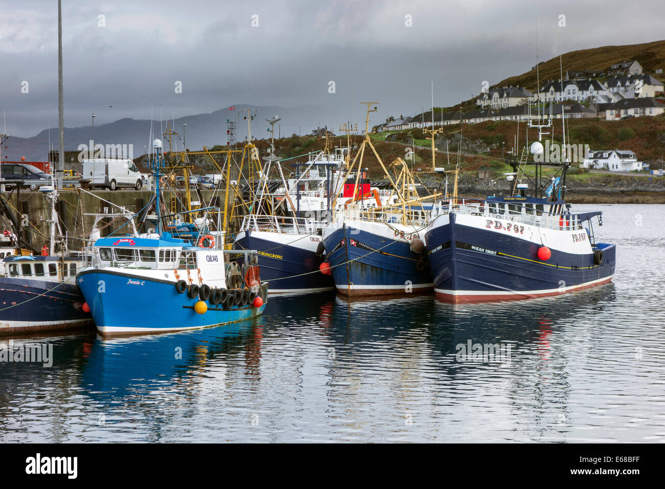 Mallaig port hi-res stock photography and images - Alamy
