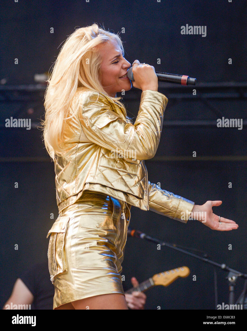 Victoria louise lott hi-res stock photography and images - Alamy