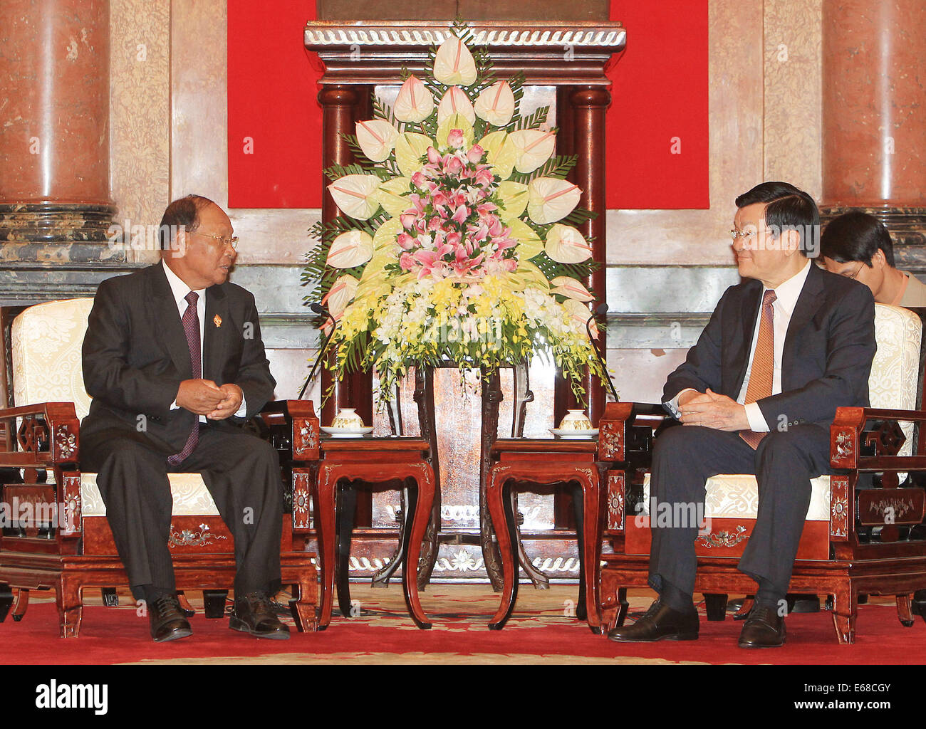 Truong Tan Sang Gap Kerry