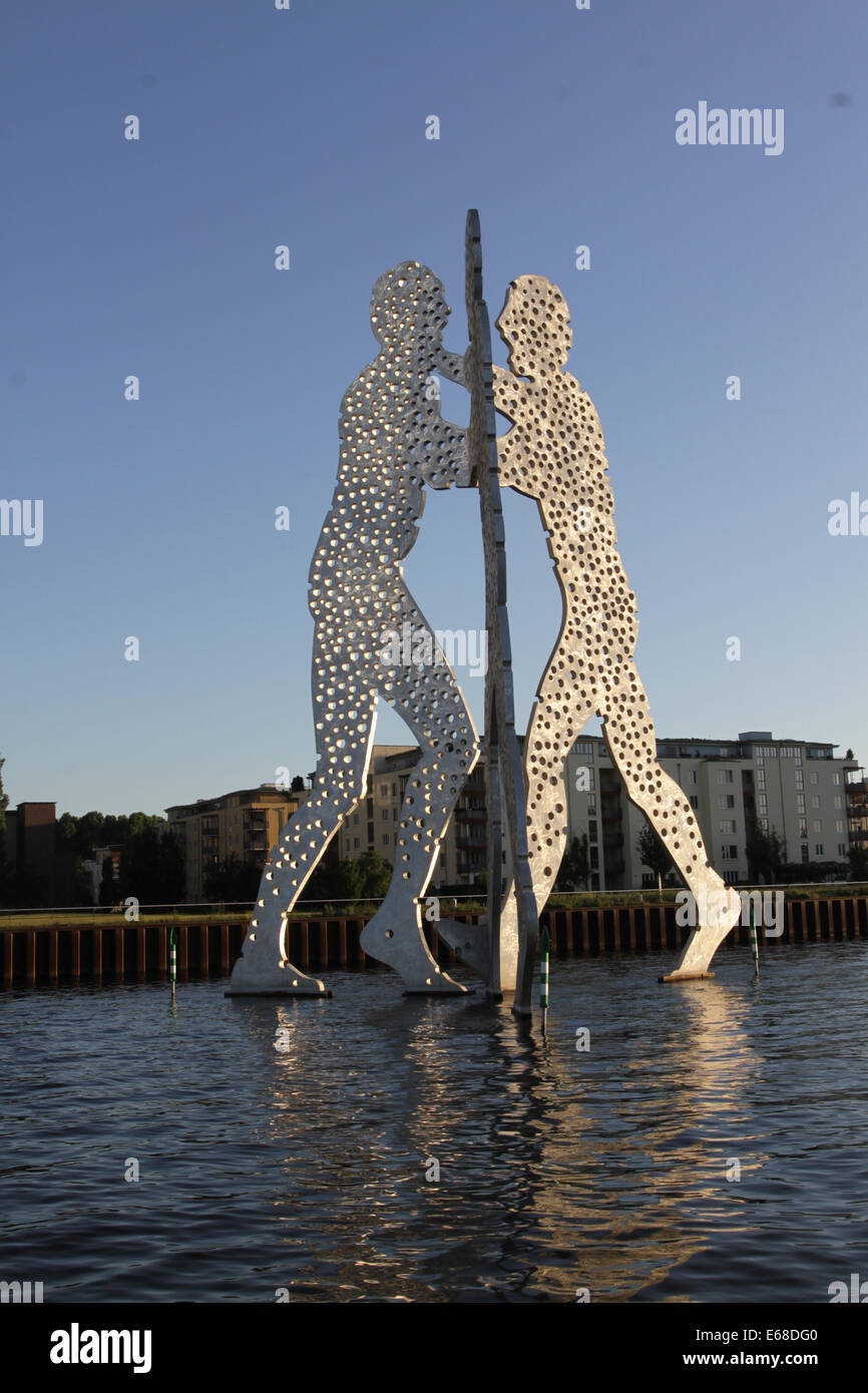 Molecule Man sculpture, Berlin, Germany Stock Photo - Alamy