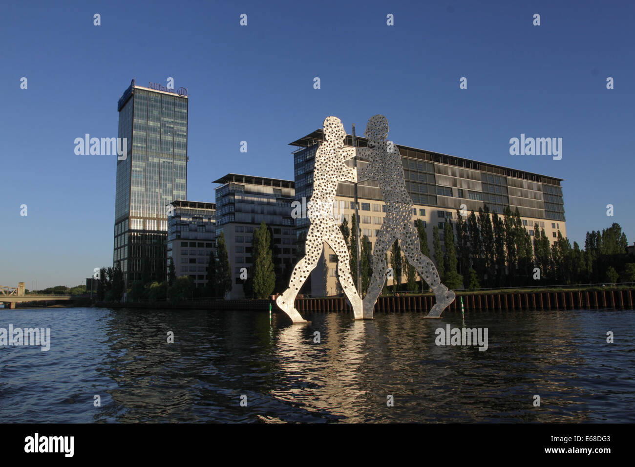 Molecule Man sculpture, Berlin, Germany Stock Photo - Alamy