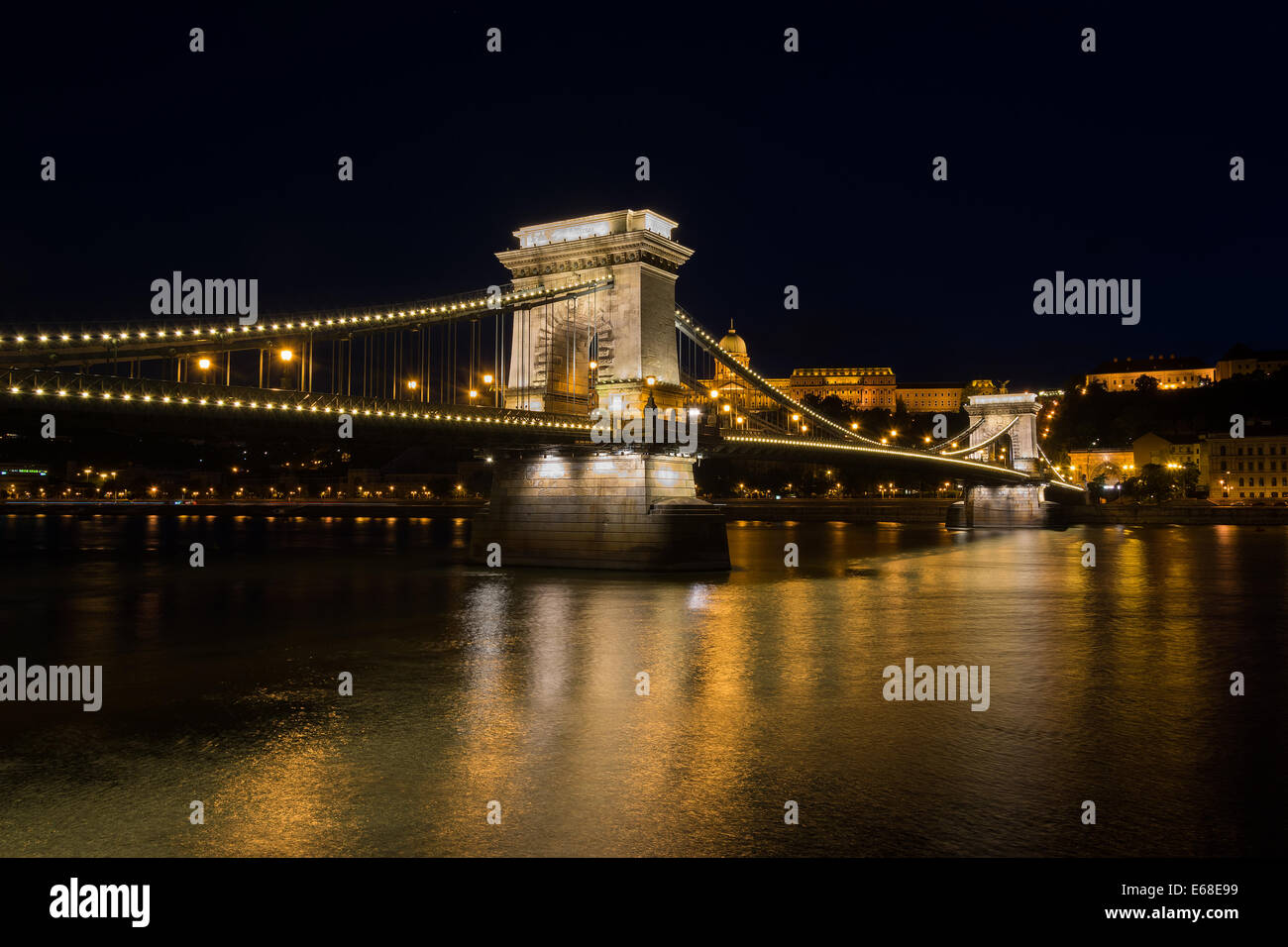 Chain bridge Budapest Hungary illuminated at night with Buda Castle in ...
