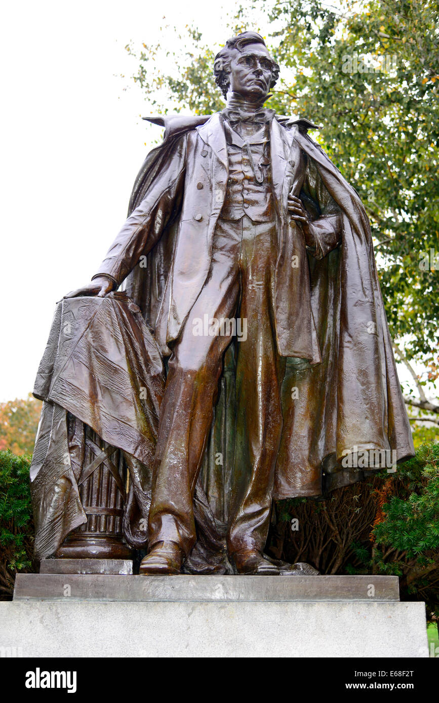 Franklin Pierce statue State Capitol Building Statehouse Concord New ...