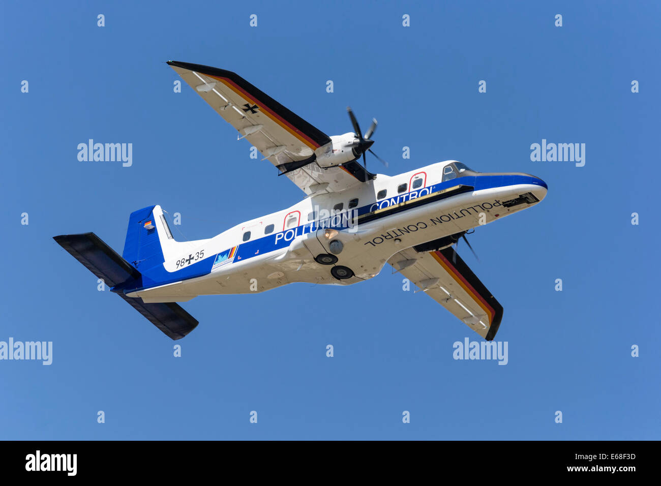 Twin dornier hi-res stock photography and images - Alamy