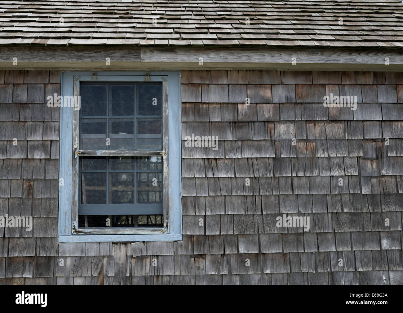 Weathered rustic shack Stock Photo - Alamy