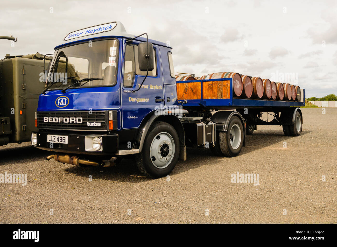 Flat Bed Lorry High Resolution Stock Photography and Images - Alamy