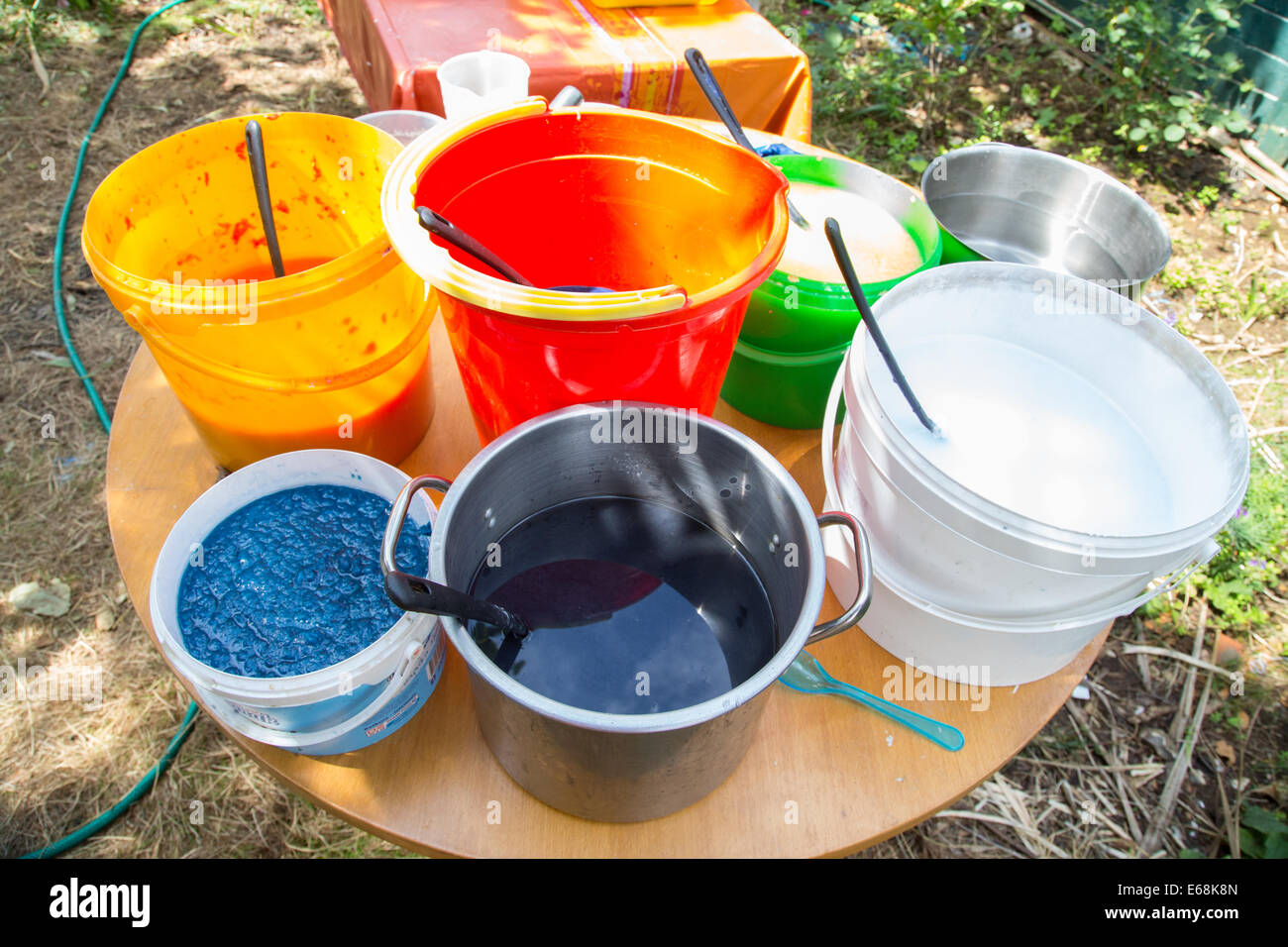 Recycled paper pulp hi-res stock photography and images - Alamy