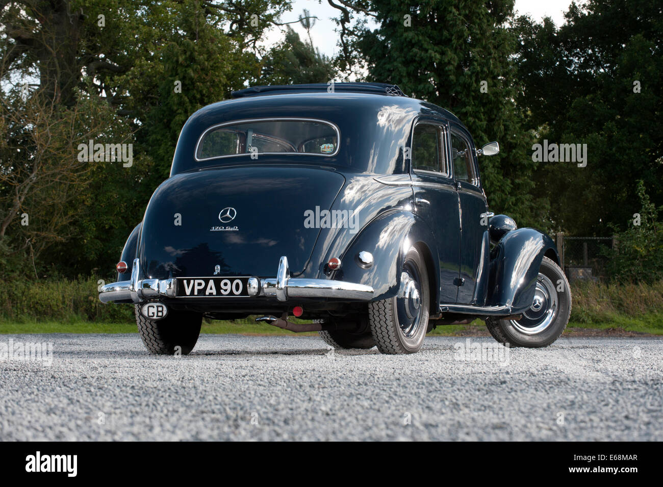Mercedes 170D classic car Stock Photo - Alamy