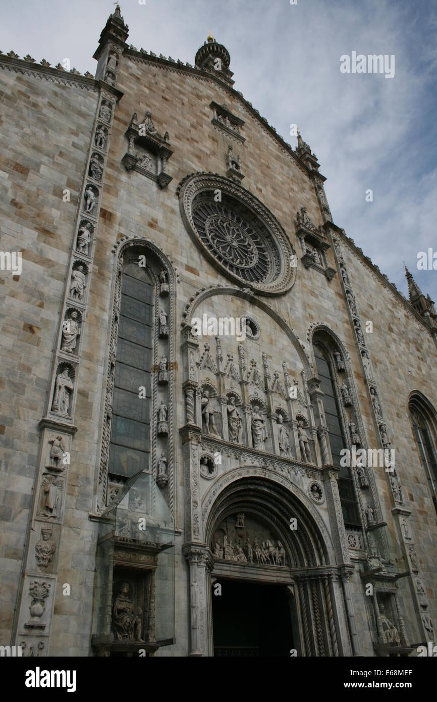 Como cathedral italian cattedrale hi-res stock photography and images ...