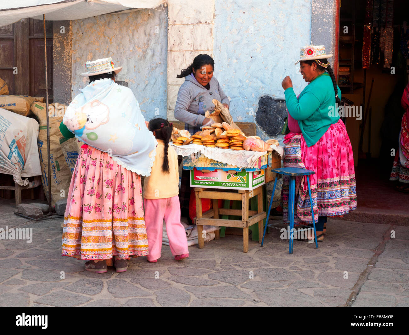 Woman selling bread in the market - Chivay, Peru Stock Photo - Alamy