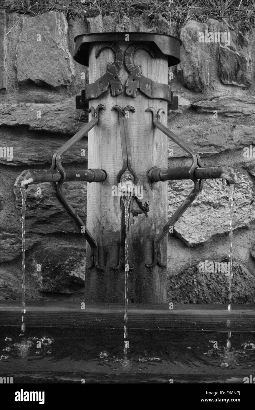 Old Water Trough High Resolution Stock Photography and Images - Alamy