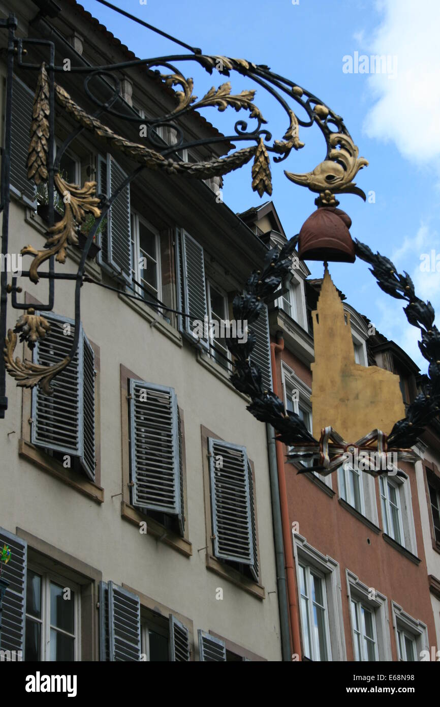 Medieval shop sign hi-res stock photography and images - Alamy