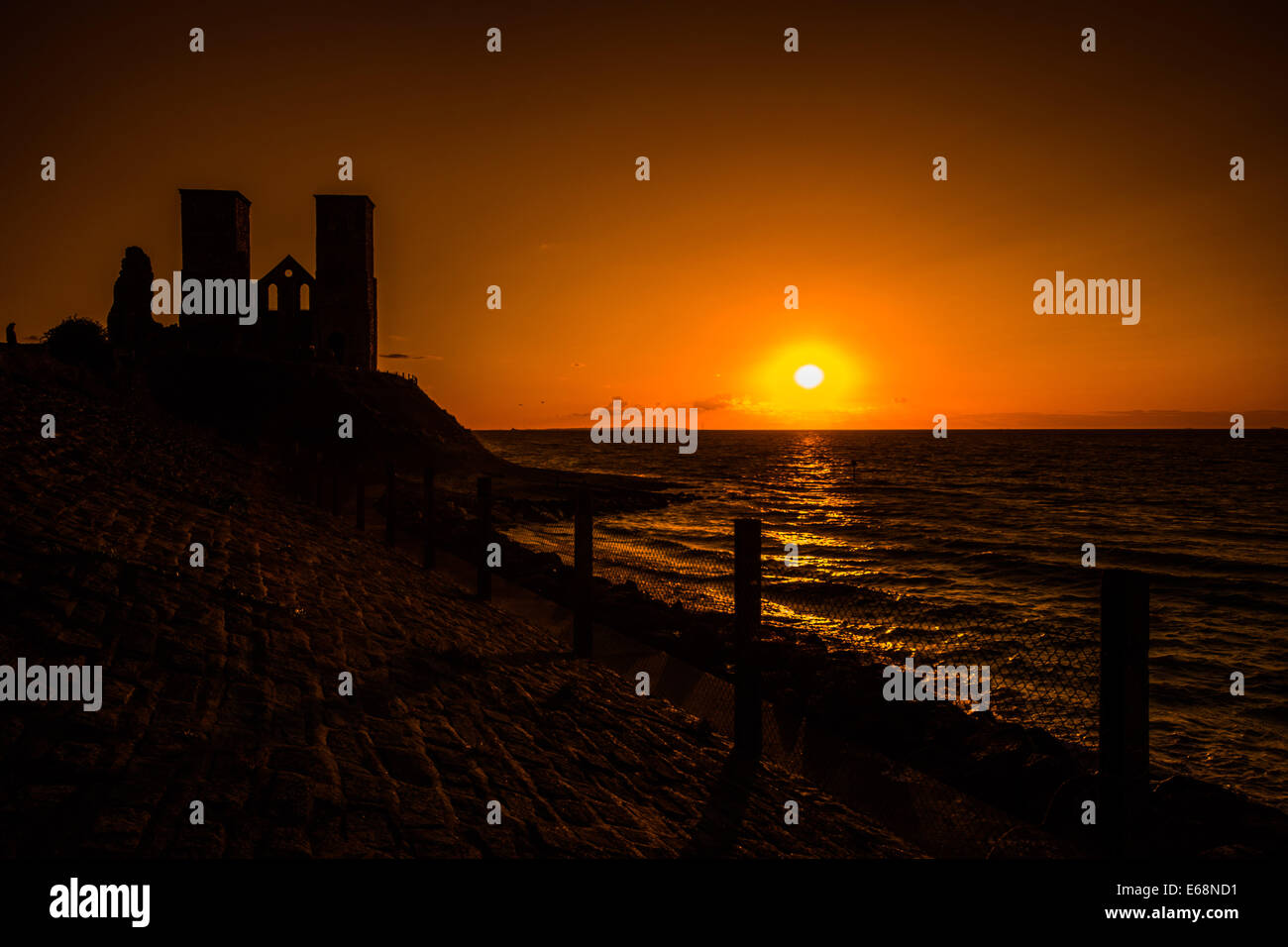 Reculver coastline hi-res stock photography and images - Alamy