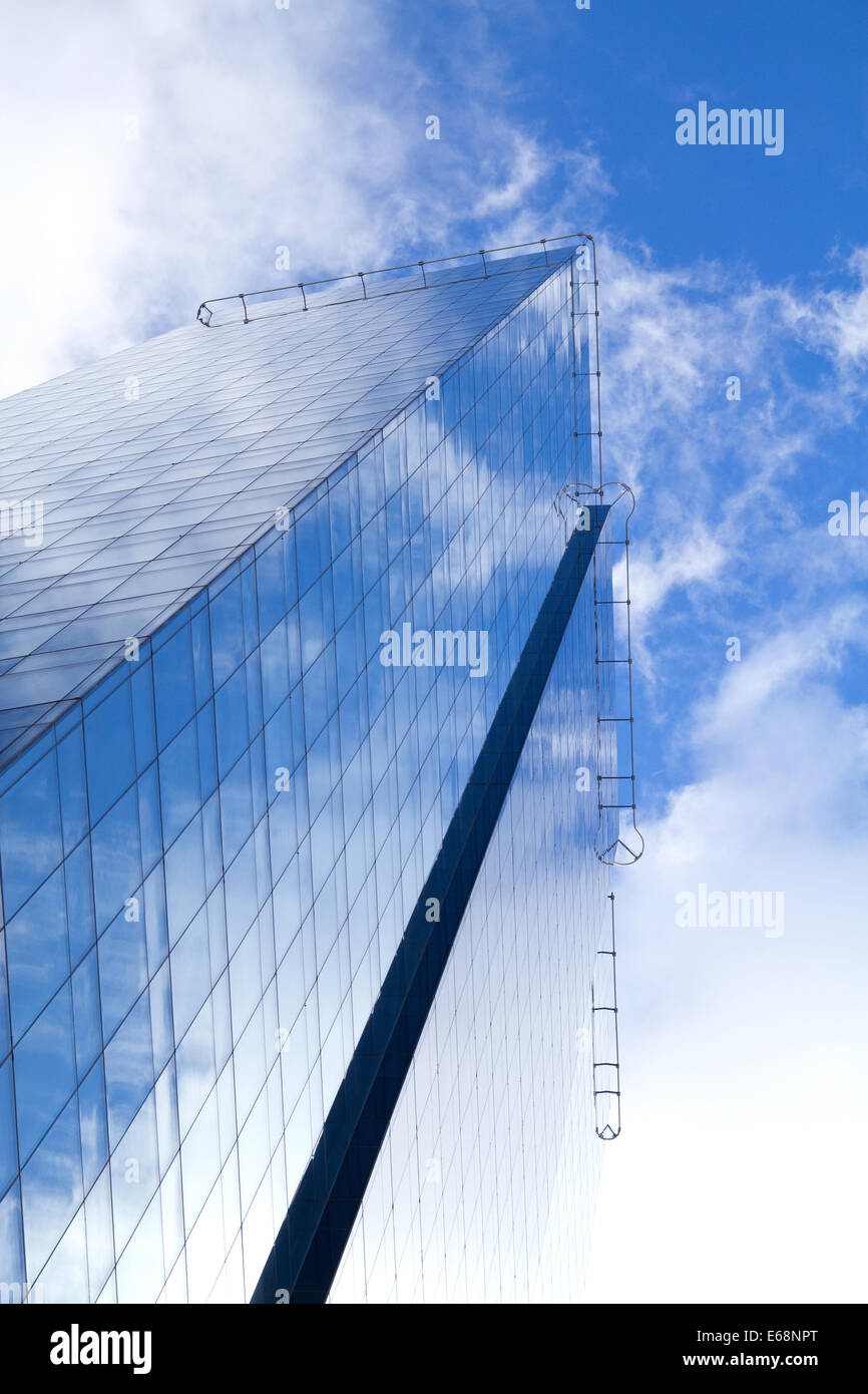 Skyscraper glass floor hi-res stock photography and images - Alamy