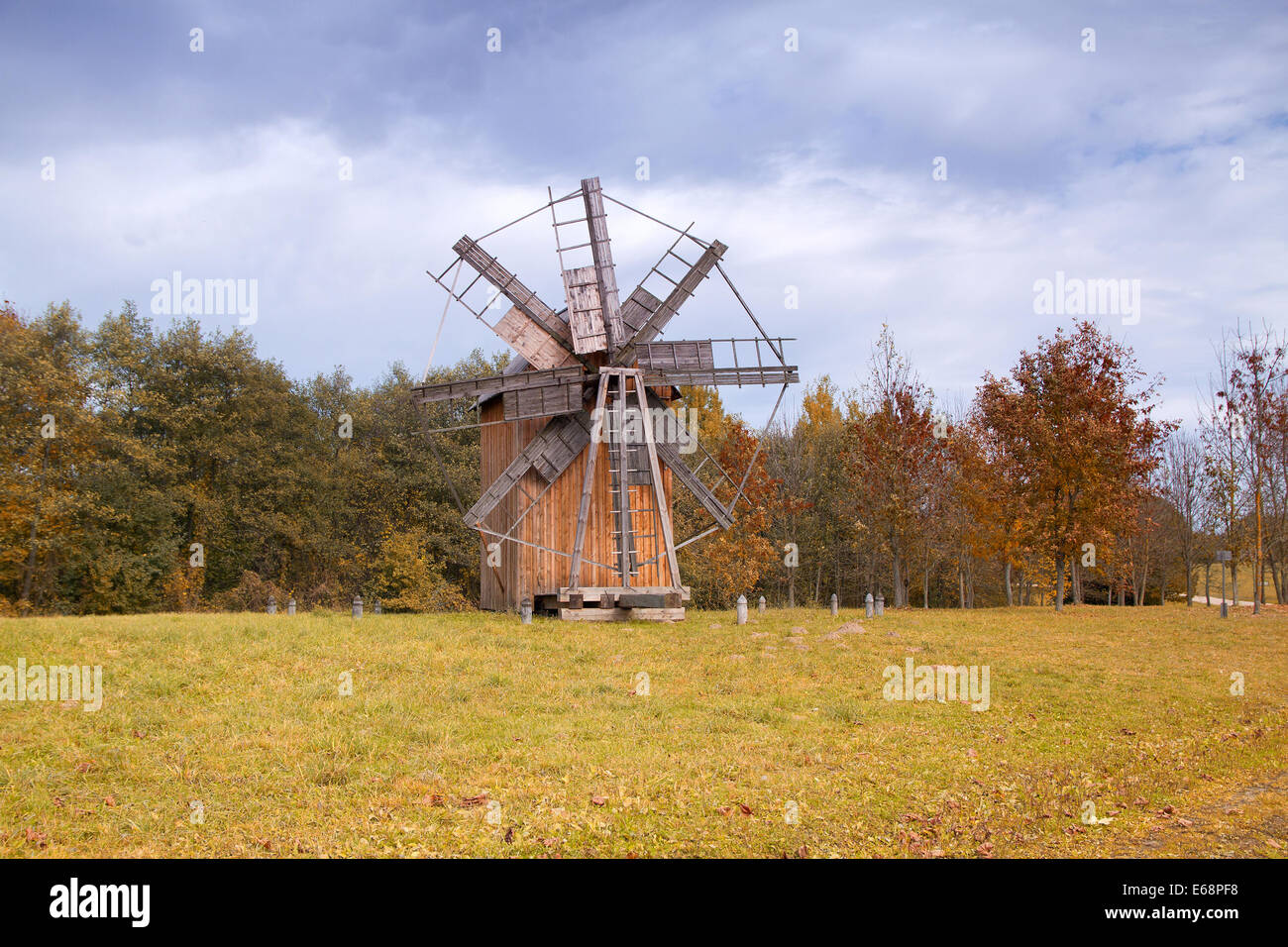 Old polish barn hi-res stock photography and images - Alamy