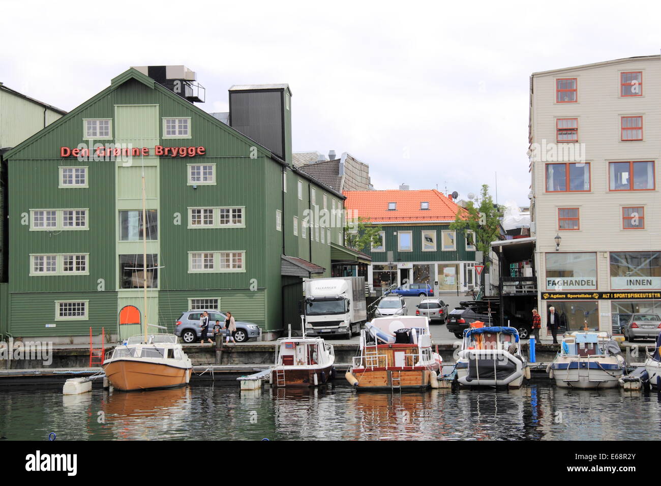 Bryggene waterfront warehouses, Fjordgata, Trondheim, Sør-Trøndelag ...
