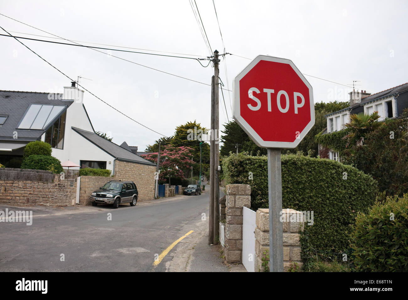 French stop sign hi-res stock photography and images - Alamy