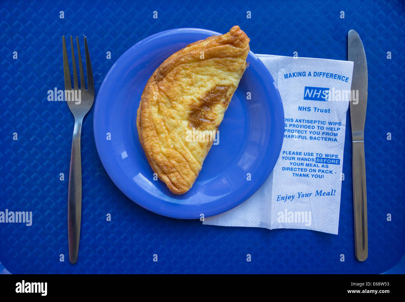 Hospital food. Patients food (omelette) on tray in NHS hospital ...