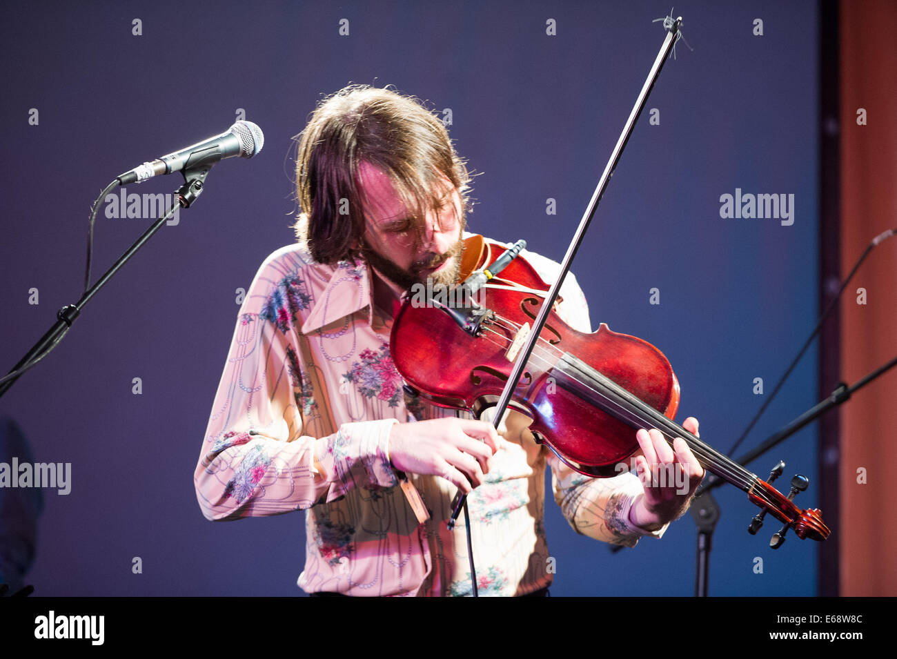 Green man festival stage hi-res stock photography and images - Alamy