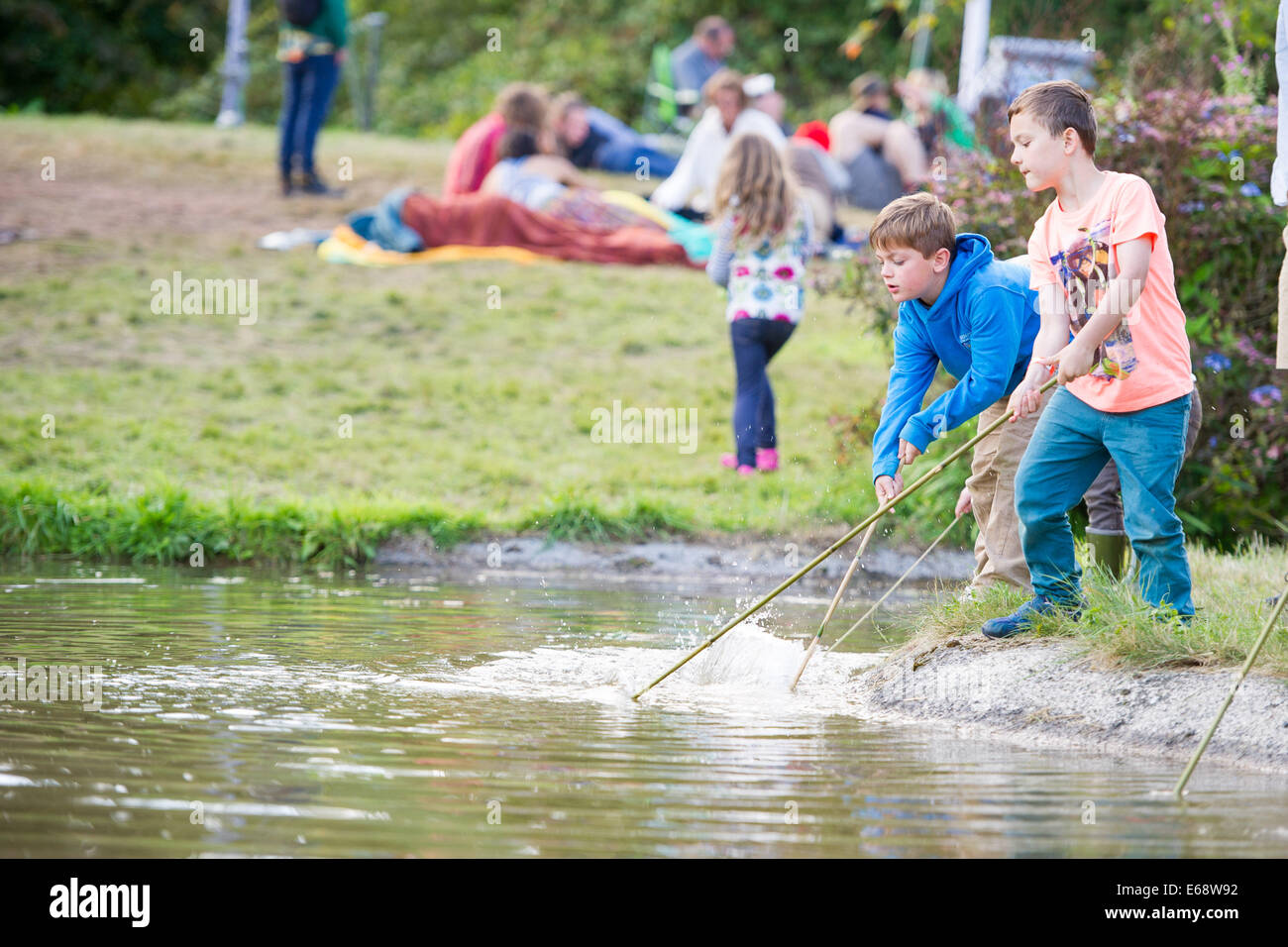 Children playing in the pond at Green Man Festival 2014 Stock Photo - Alamy