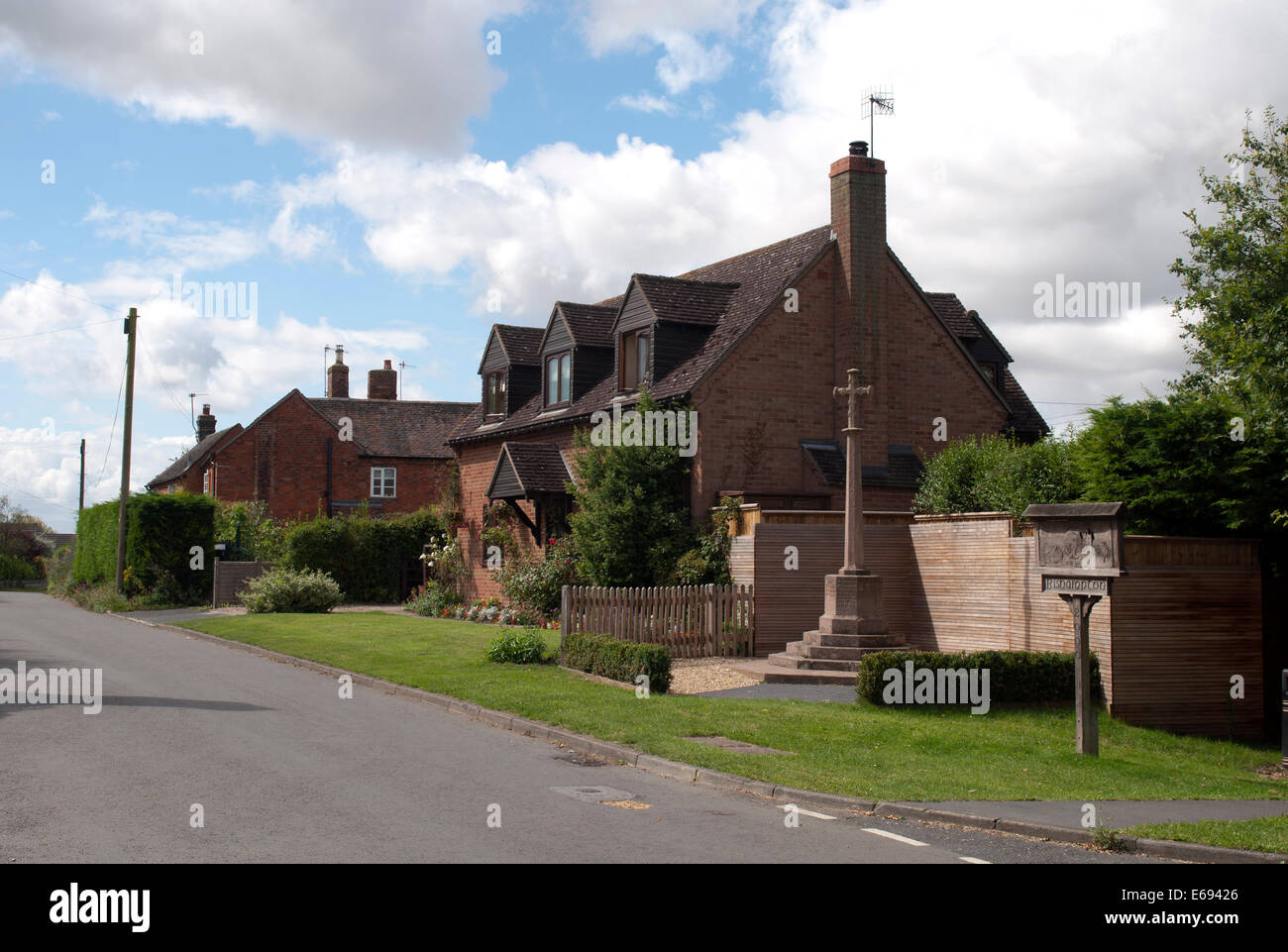 Bishampton village, Worcestershire, England, UK Stock Photo - Alamy