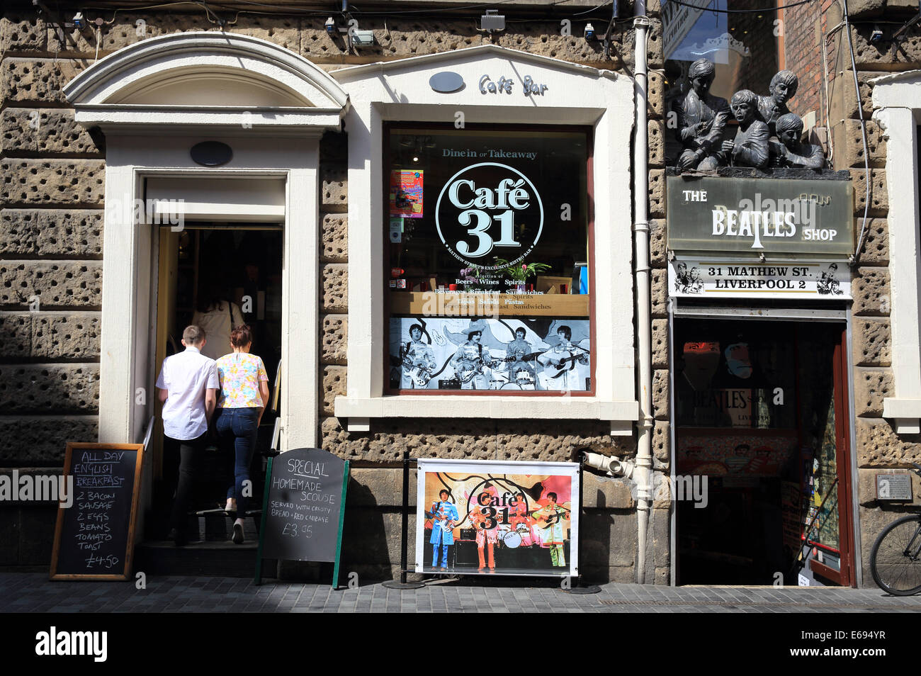 Beatles cafe hi-res stock photography and images - Alamy