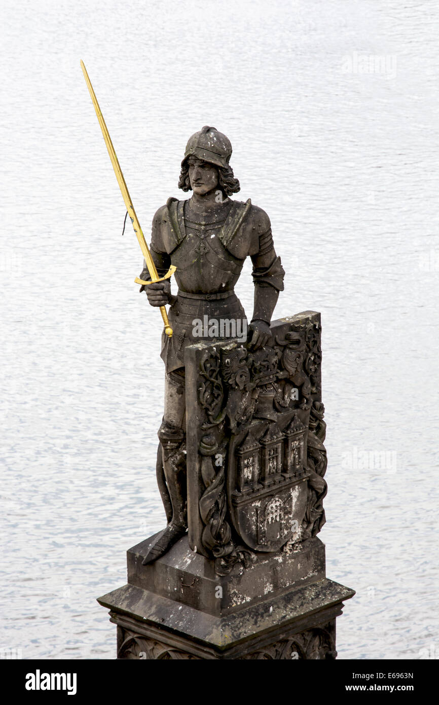 Knight sword bridge hi-res stock photography and images - Alamy